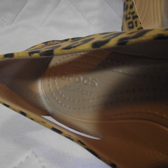 CROCS | Shoes | Crocs Leaopard Print Ballet Flats | Poshmark